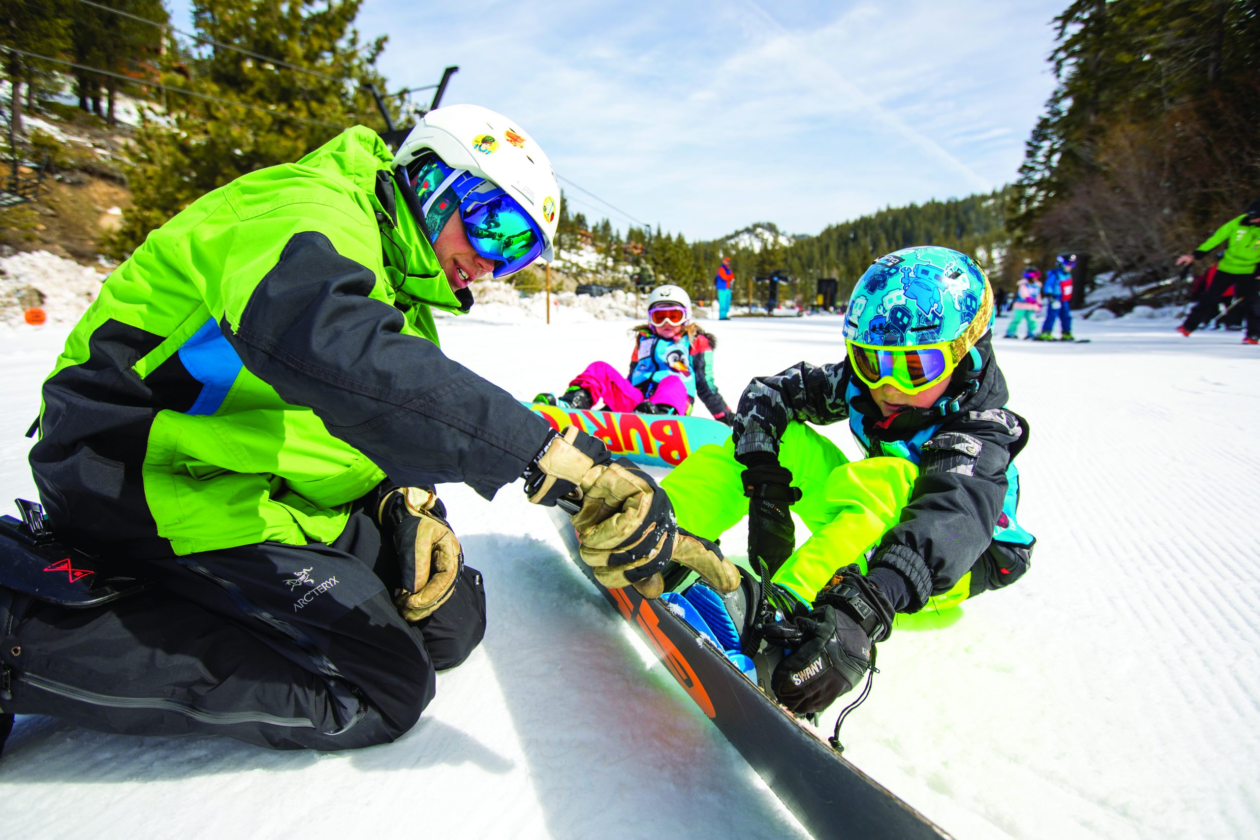 Ski & Snowboard Lessons | Diamond Peak Ski Resort